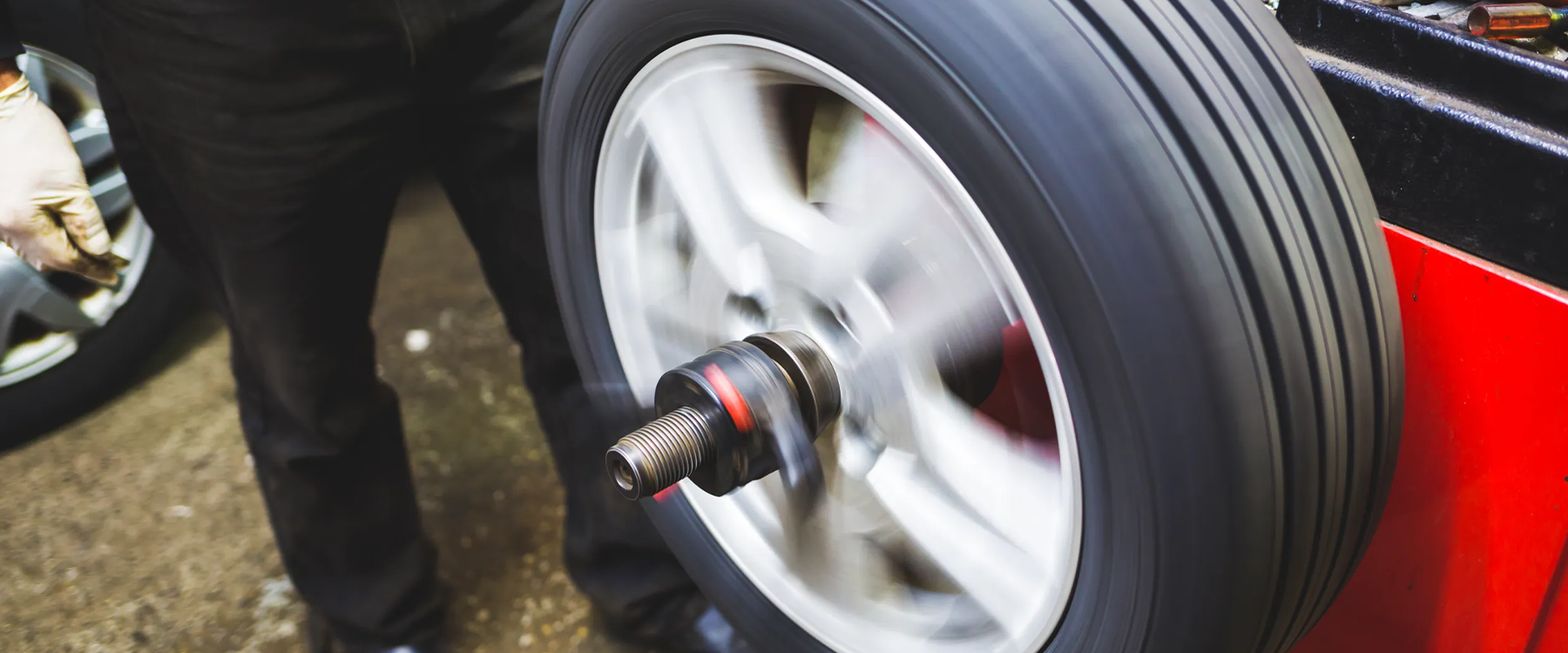 Tire Balancing - Tinjtoo Auto repair